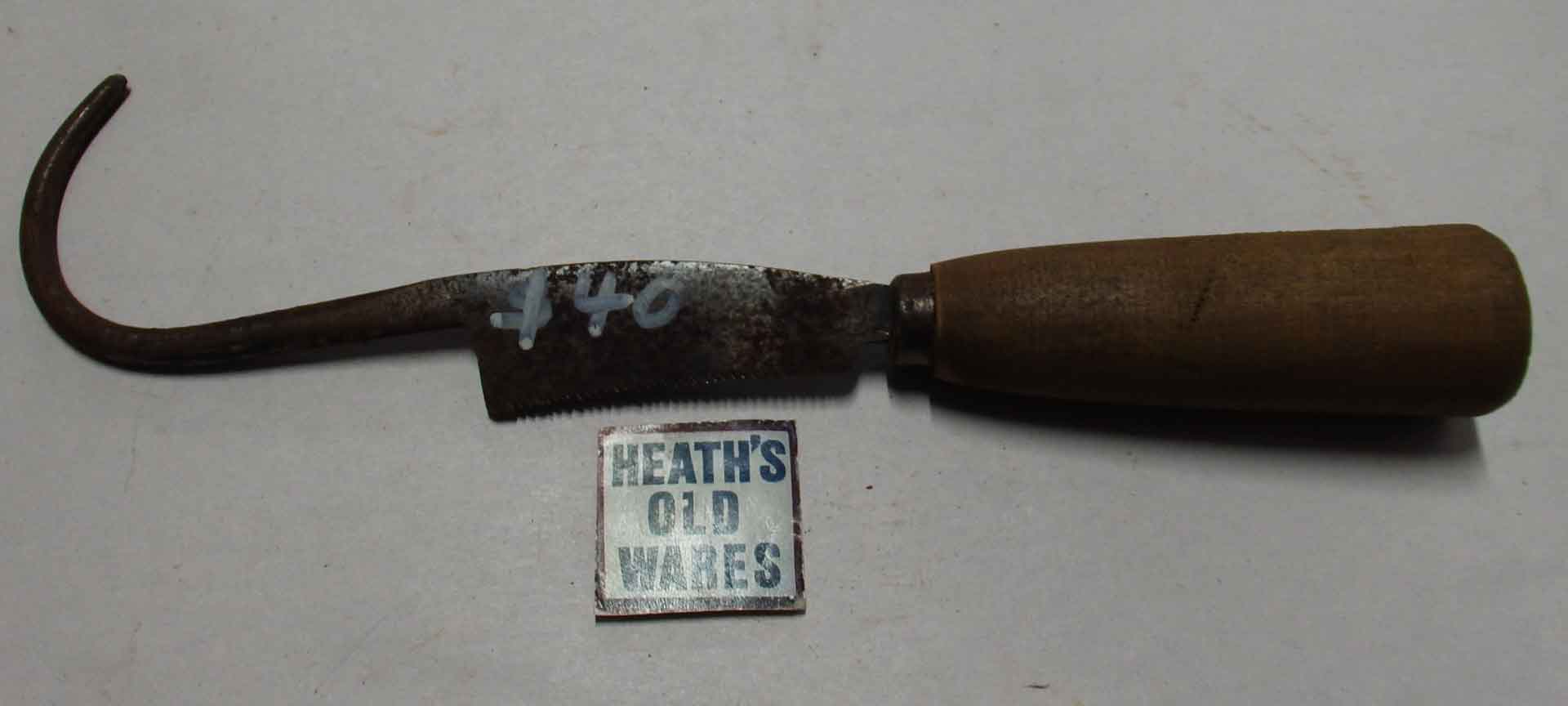 HEATHS OLD WARES, COLLECTABLES, INDUSTRIAL ANTIQUES Burringbar NSW