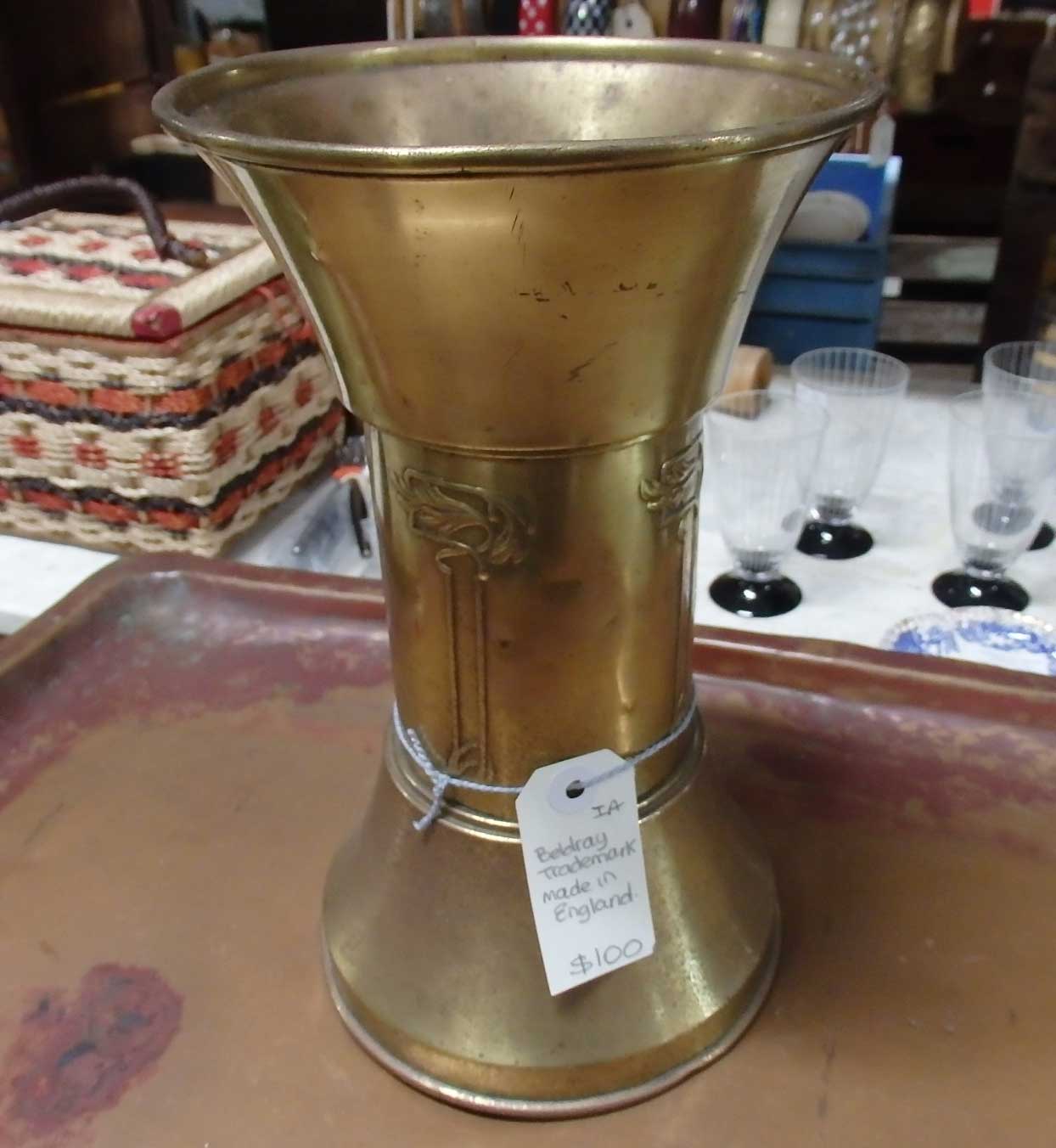 HEATHS OLD WARES, COLLECTABLES, INDUSTRIAL ANTIQUES Burringbar NSW